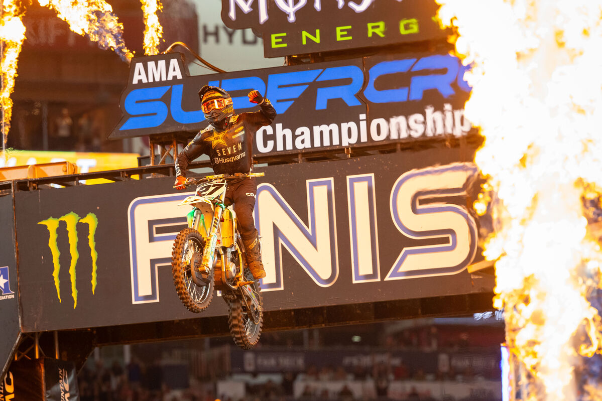 Malcolm Stewart Captures His First Career 450SX Win | Dirt Action