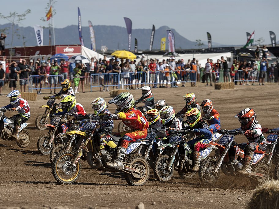 HOW TO WHIP YOUR MOTOCROSS BIKE | Dirt Action