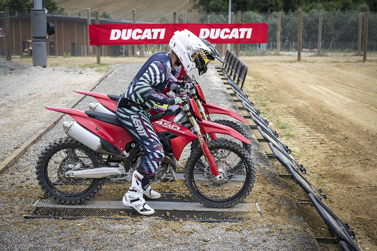 TEST RIDE: DUCATI DESMO 450MX | Dirt Action
